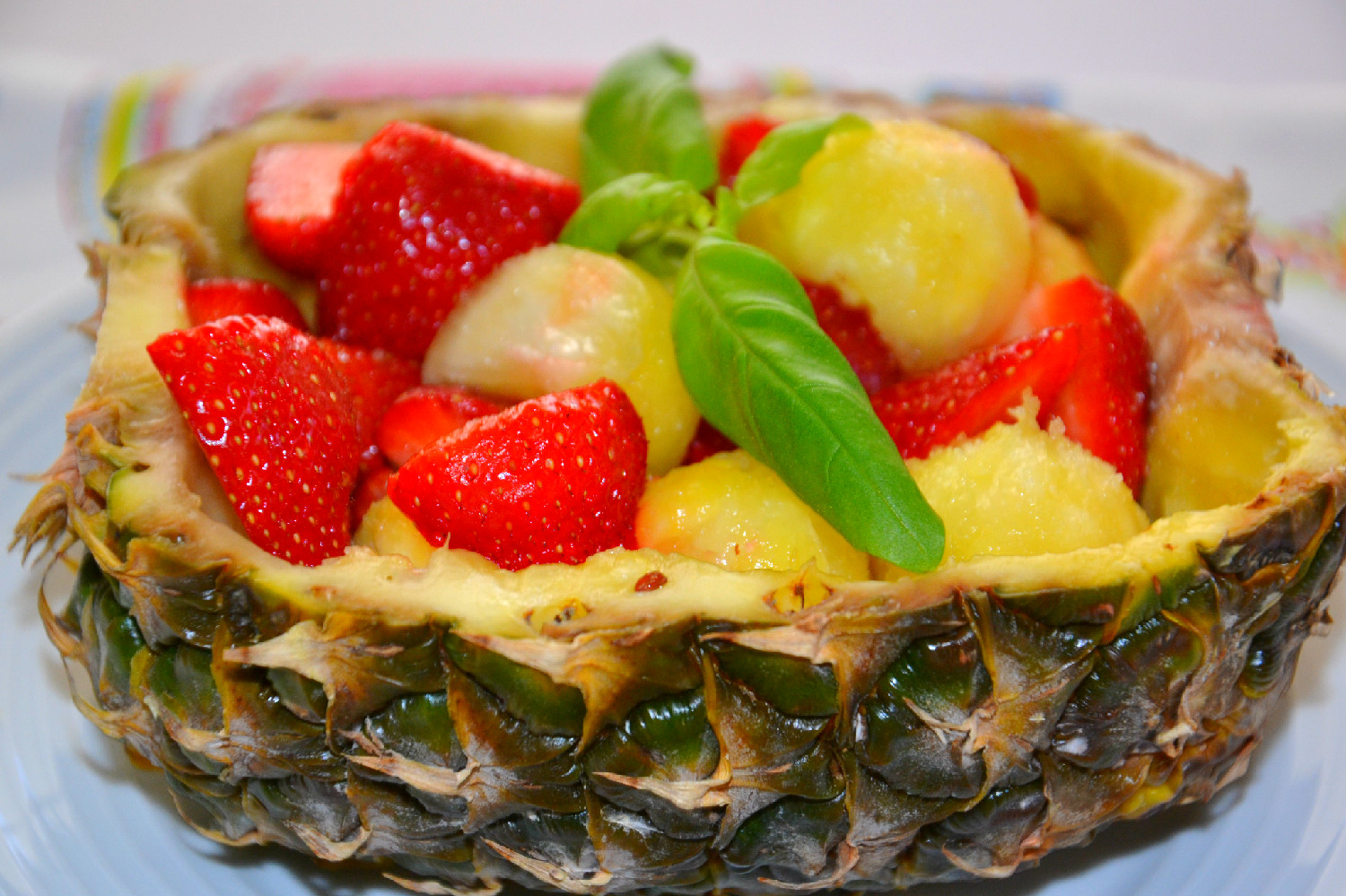 Receita Salada de Morangos com Abacaxi - Ingredientes