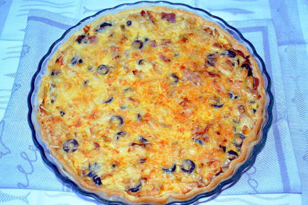 Receita Tarte Salgada de Alho Francês, Frango Assado e Azeitonas ...